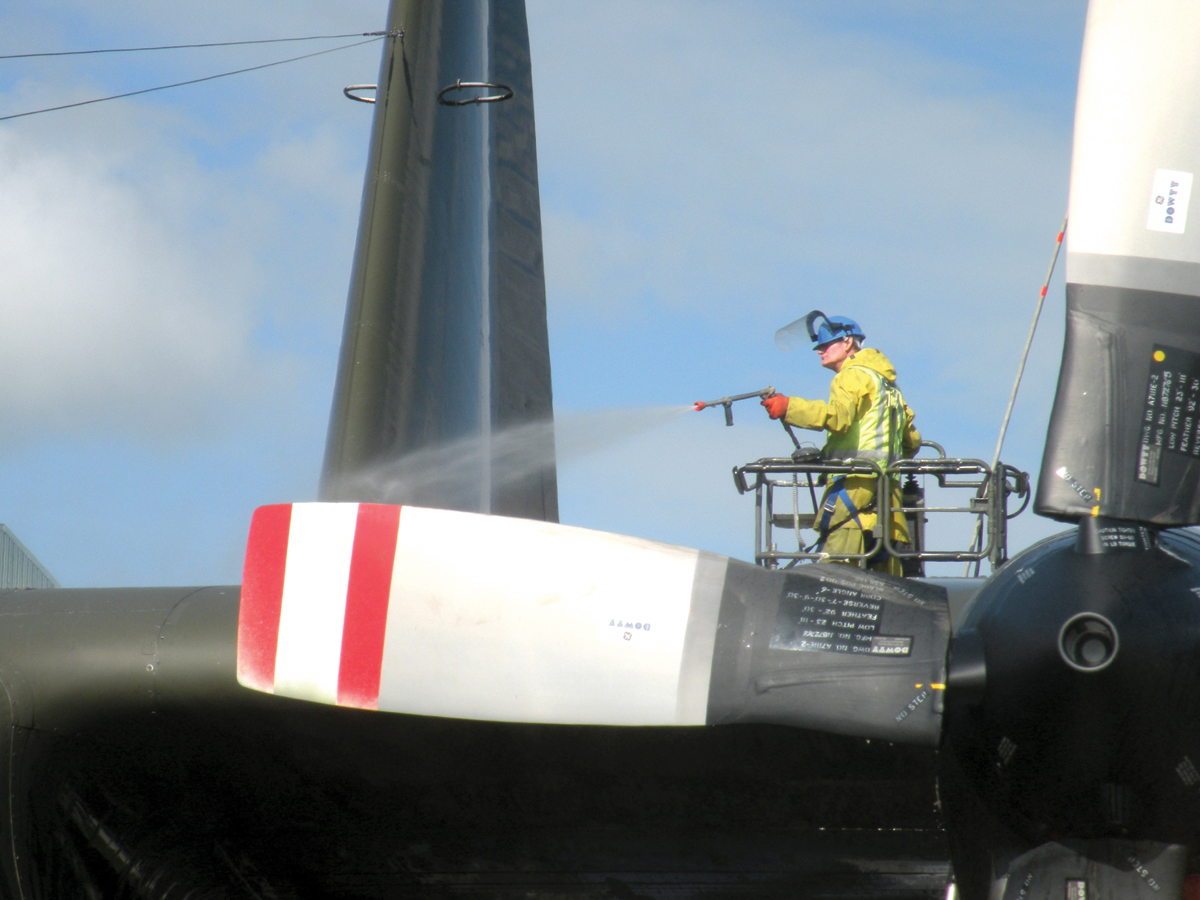 Aircraft Rinse Carts - Riveer Aviation