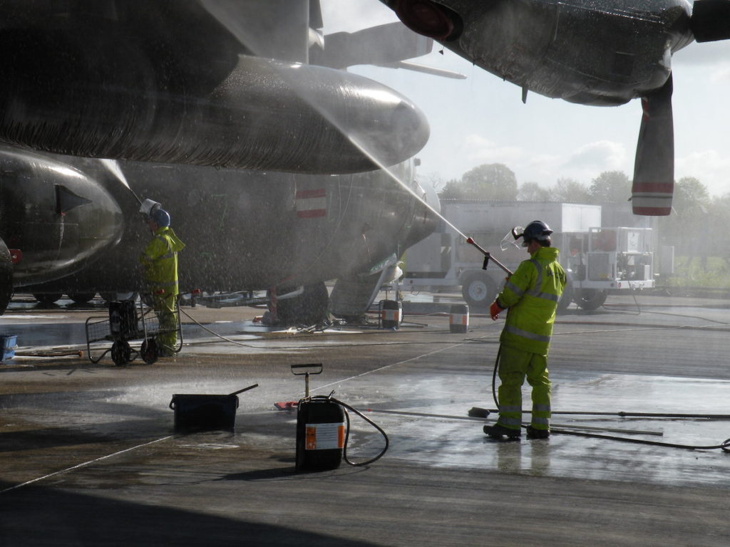 Aircraft Rinse Carts - Riveer Aviation